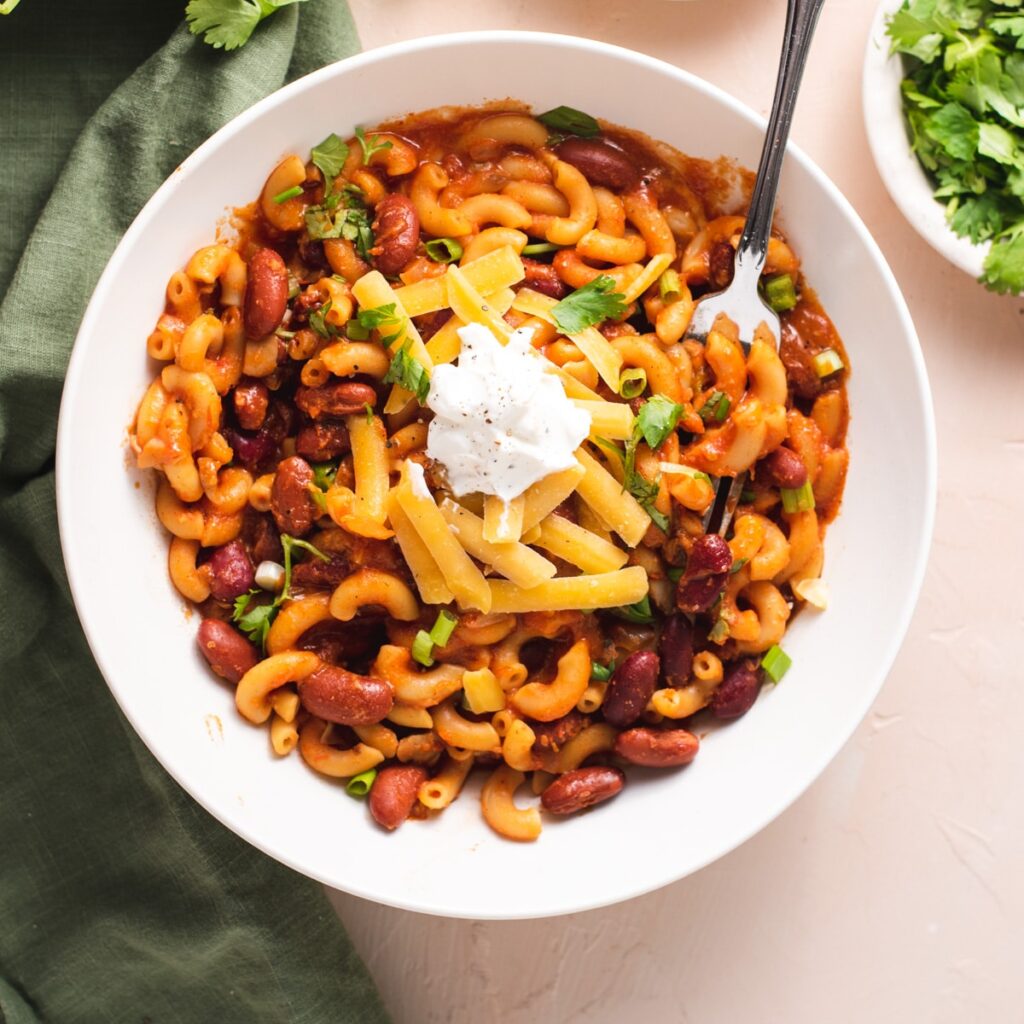 One Pot Vegetarian Chili Mac - Cozy Peach Kitchen