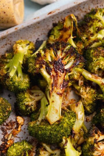 Honey Garlic Roasted Broccoli - Cozy Peach Kitchen