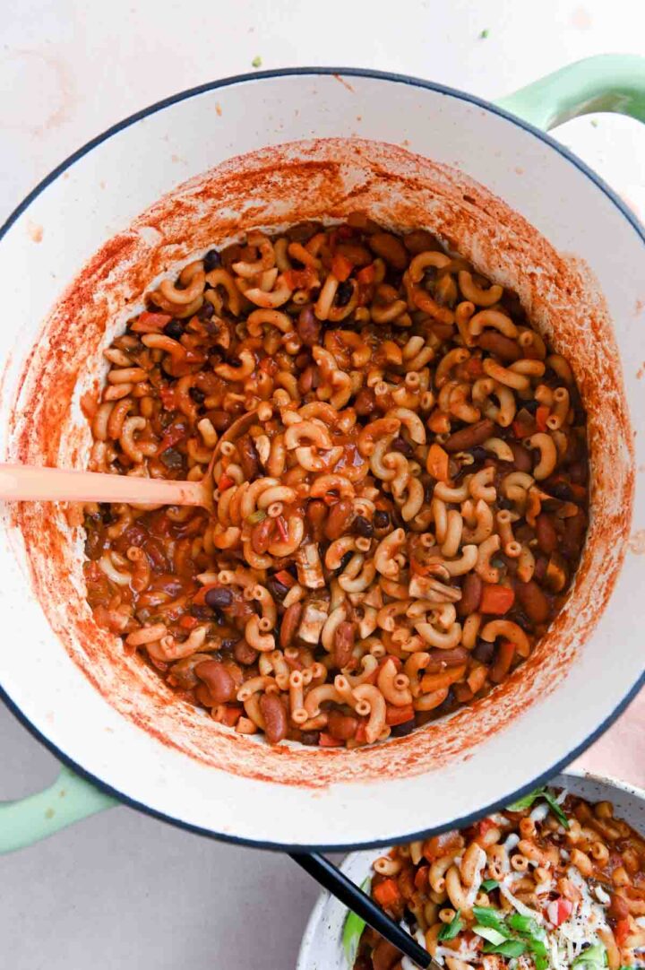 Vegetarian Chili Mac (One Pot) - Cozy Peach Kitchen