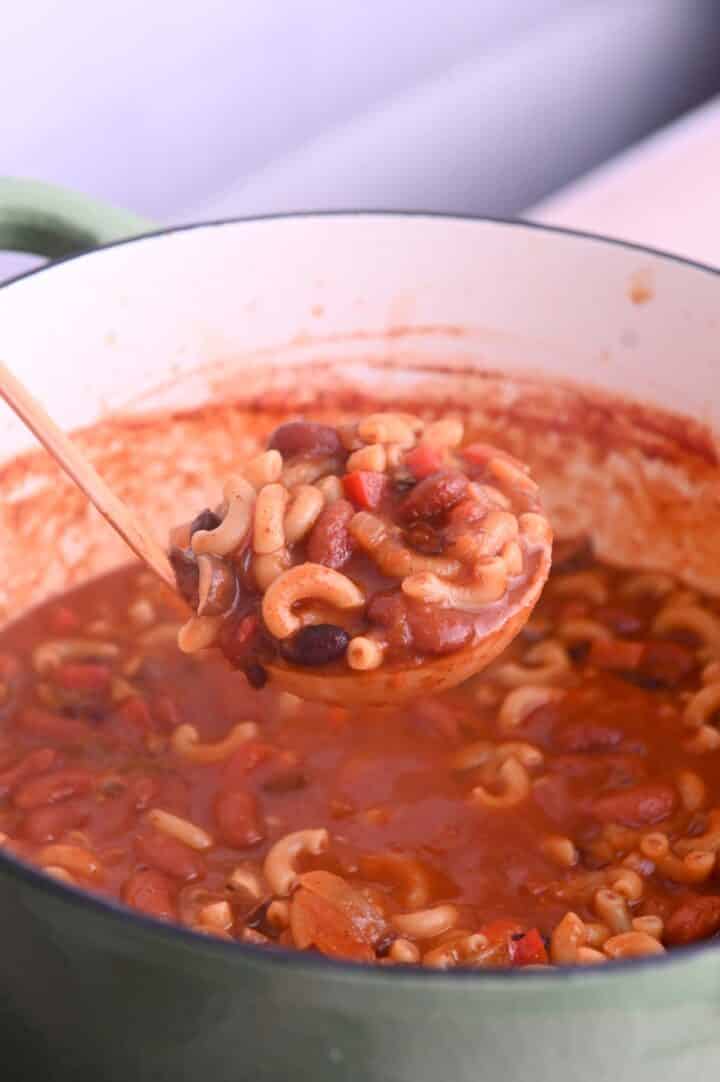 Vegetarian Chili Mac (One Pot) - Cozy Peach Kitchen