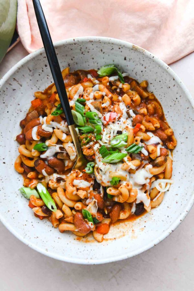 Vegetarian Chili Mac (One Pot) - Cozy Peach Kitchen