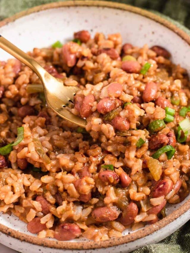 Black Beans and Brown Rice (One-Pot, Vegetarian) - Cozy Peach Kitchen