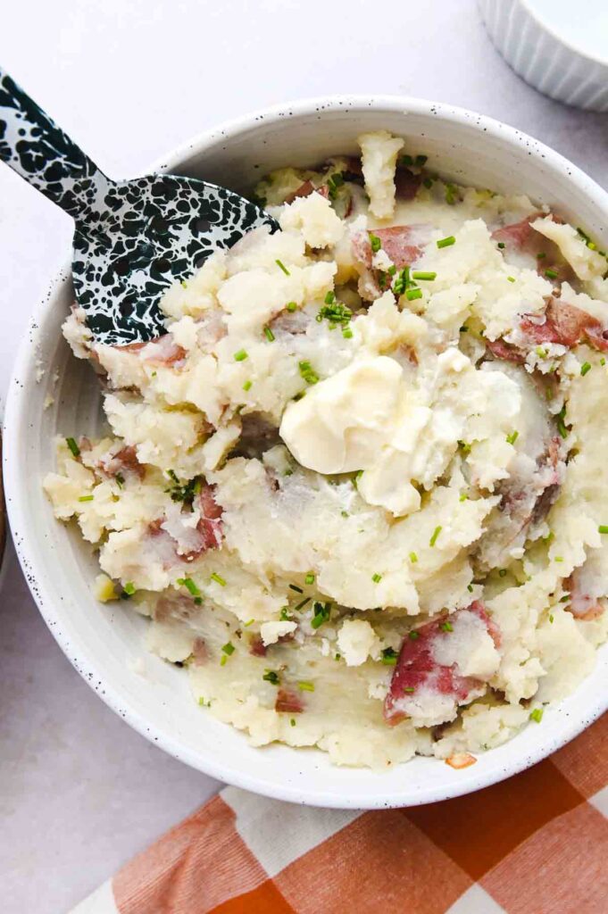 Easy Mashed Red Potatoes - Cozy Peach Kitchen