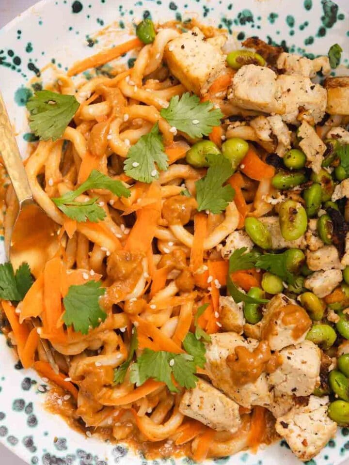 Honey Sriracha Noodles - Cozy Peach Kitchen