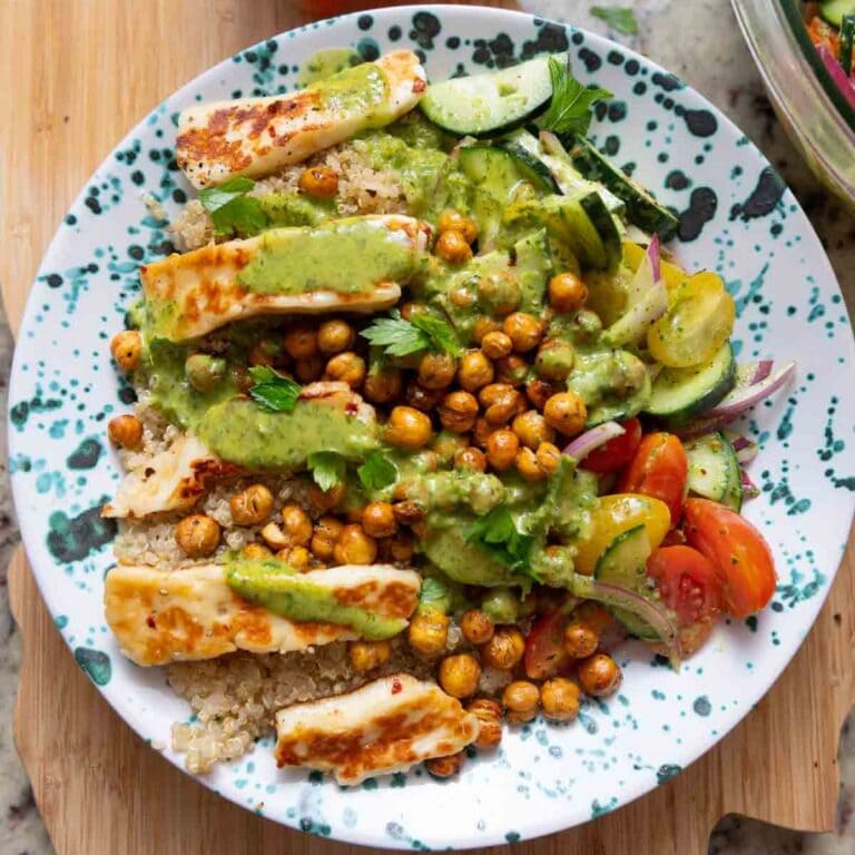 Halloumi Bowls with Quinoa & Crispy Chickpeas - Cozy Peach Kitchen